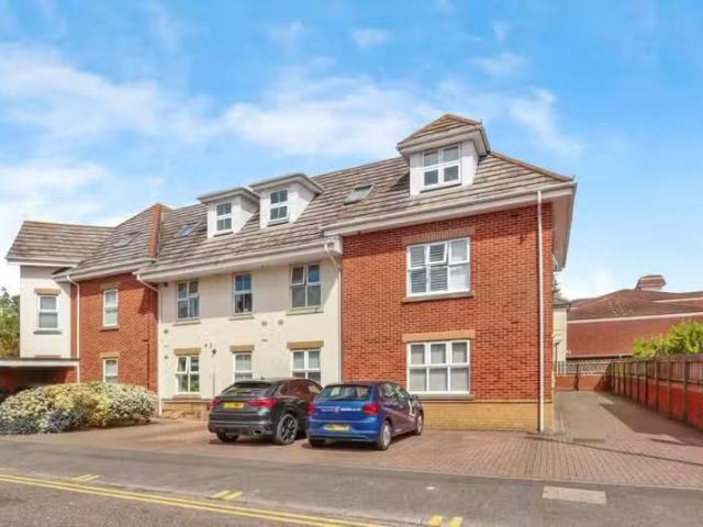 1 bedroom flat for rent in Capstone Road, Bournemouth, BH8