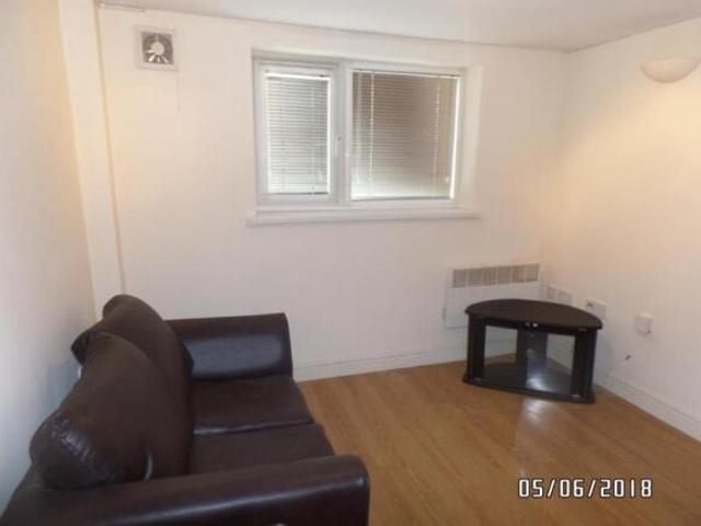 1 bedroom flat for rent in Flat 1, Broadway, CF24 1QE, CF24