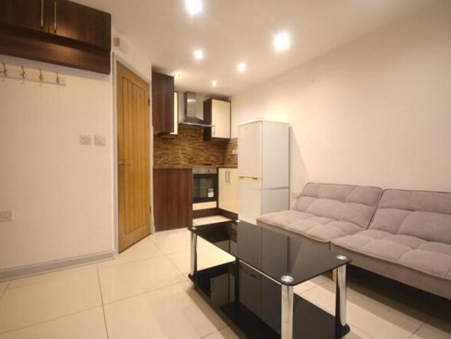 1 bedroom flat for rent in Carey Street, Reading, RG1