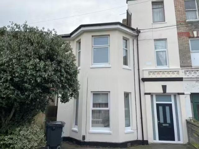 1 bedroom flat for rent in Carlton Lodge, Carlton Road, Bourne.