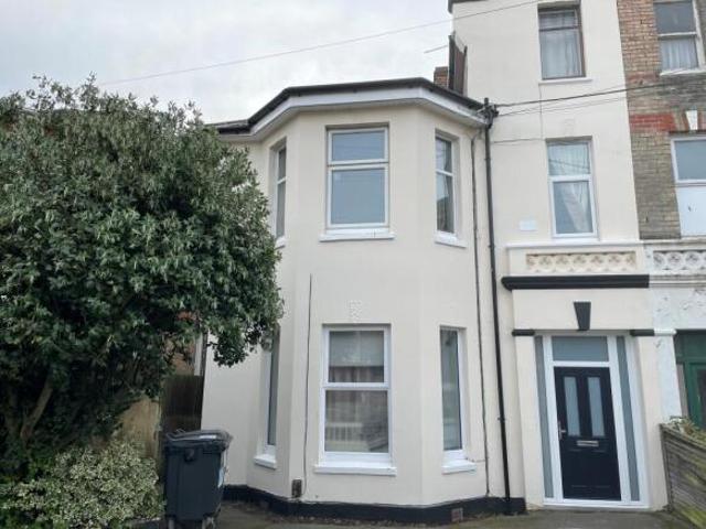 1 bedroom flat for rent in Carlton Lodge, Carlton Road, Bournemouth, Christchurch Poole, BH1