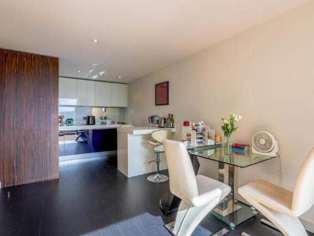 1 bedroom flat for rent in Caro Point, Gatliff Road, London, SW1W