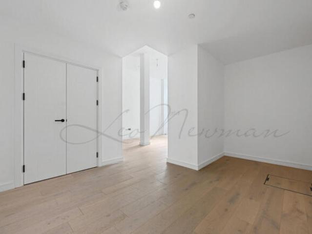 1 bedroom flat for rent in Caroline Street, London, E1