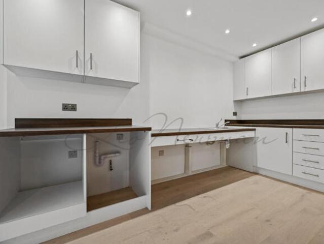 1 bedroom flat for rent in Caroline Street, London, E1