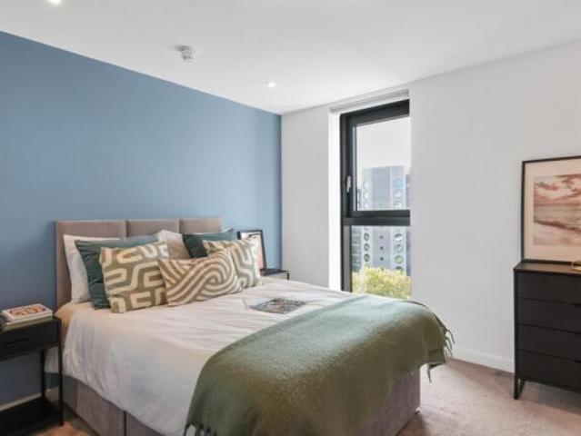 1 bedroom flat for rent in Castle Park View, Castle Street, Bristol, BS2