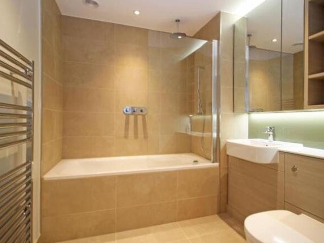 1 bedroom flat for rent in Cassia Point, 2 Glasshouse Gardens, Stratford, London, E20