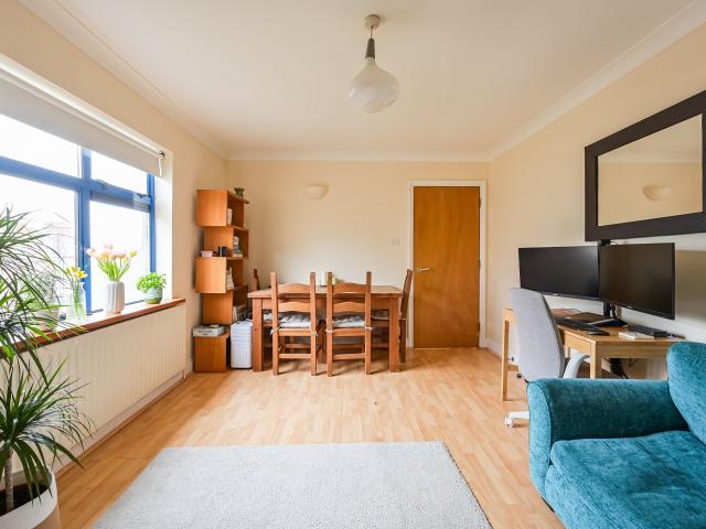1 Bedroom Flat for Rent in Casson Street | Foxtons