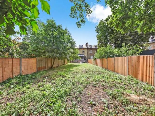 1 bedroom flat for rent in Cavendish Road, Kilburn NW6
