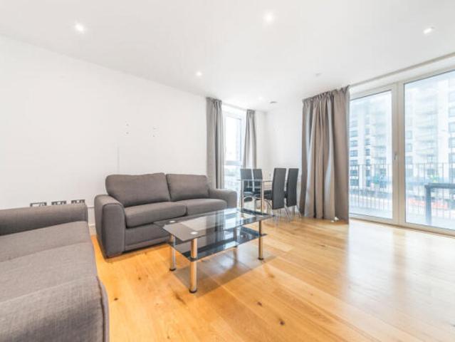 1 bedroom flat for rent in Caxton Street North, Canning Town, E16