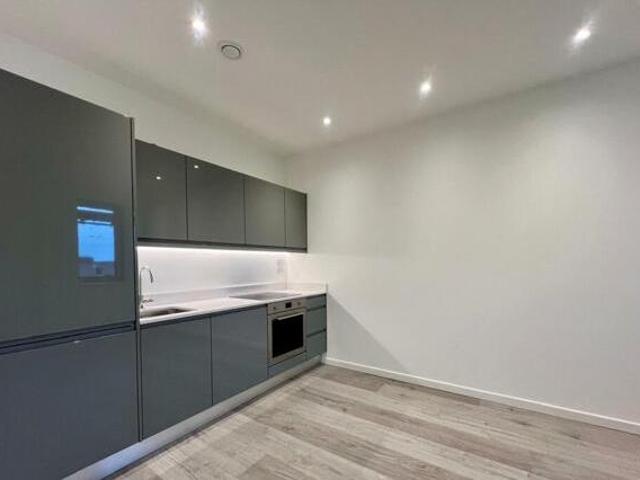 1 Bedroom Flat For Rent In Central Milton Keynes, Milton Keynes