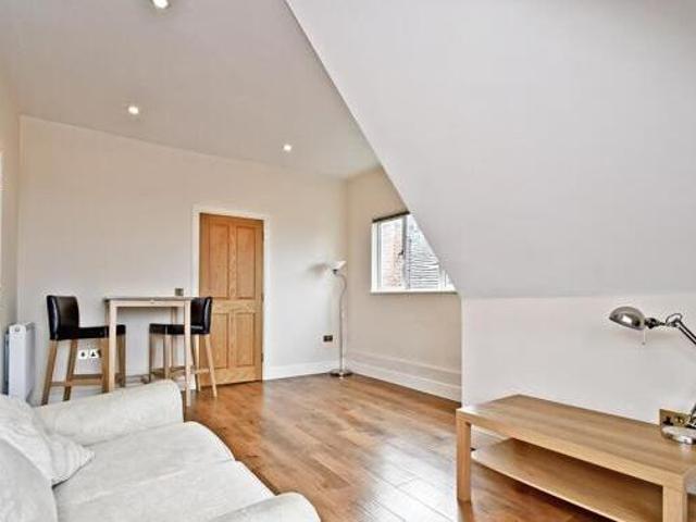 1 Bedroom Flat For Rent In Central Guildford, Guildford