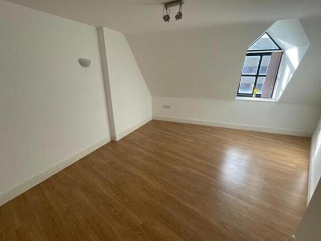 1 Bedroom Flat For Rent In Central, Peterborough