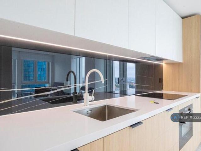 1 bedroom flat for rent in Cendal Cresent, London, E1