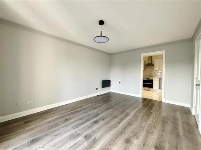 1 bedroom flat for rent in Cedar House, Bath Road, GL53 7JX, GL53