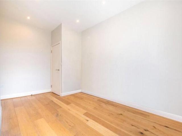 1 bedroom flat for rent in Chalk Farm Road, Camden, NW1
