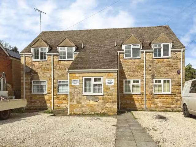 1 bedroom flat for rent in Chandos Street, Winchcombe, Winchco.