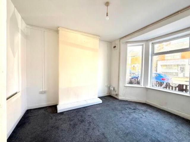 1 bedroom flat for rent in Chanterlands Avenue, Hull, East Riding Of Yorkshire, HU5