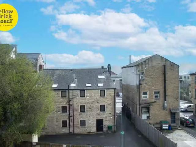 1 bedroom flat for rent in Chapel Hill, Huddersfield, HD1 3EB.