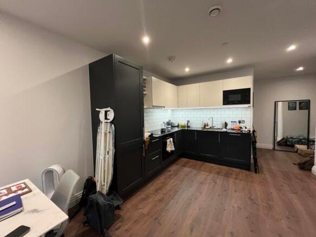 1 bedroom flat for rent in Chapham House, Filmworks Walk, London, W5