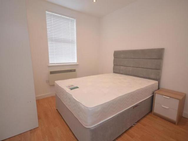 1 bedroom flat for rent in Charles Street, Reading, RG1