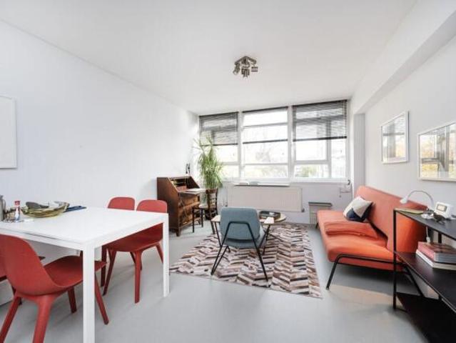 1 bedroom flat for rent in Charles Square, Hoxton, London, N1