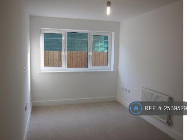 1 bedroom flat for rent in Charrington Place, St Albans, AL1