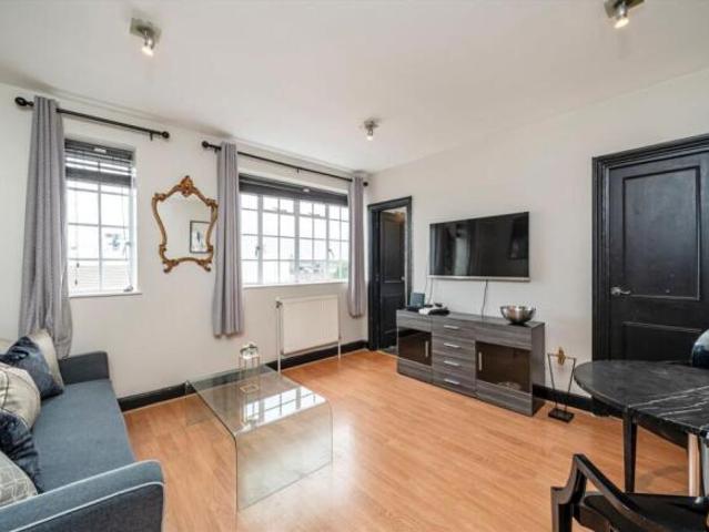 1 bedroom flat for rent in Chelsea Cloisters, Chelsea, SW3