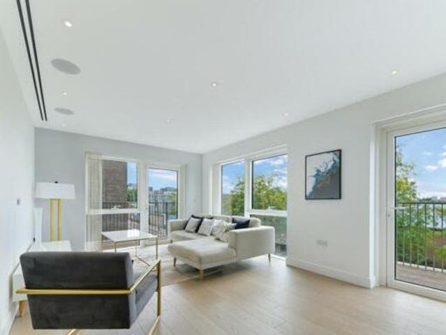1 Bedroom Flat For Rent In Chelsea Creek, London