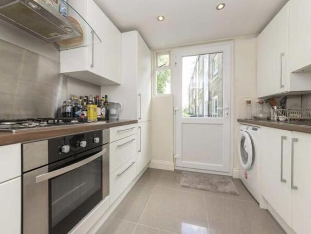 1 bedroom flat for rent in Chepstow Road, Notting Hill, W2