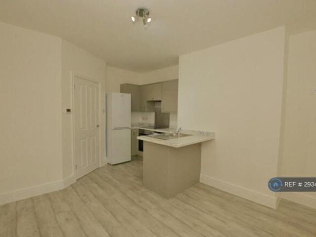 1 bedroom flat for rent in Cheriton High Street, Folkestone, CT19