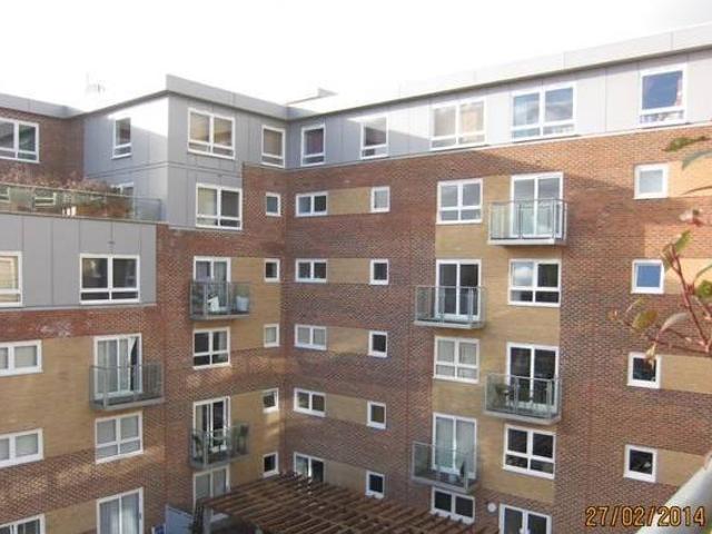 1 bedroom flat for rent in Cherrydown East Basildon Essex SS16