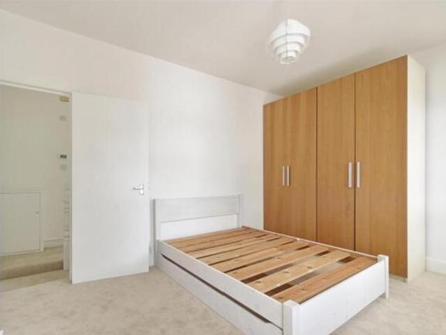 1 bedroom flat for rent in Chesham Terrace, London, W13