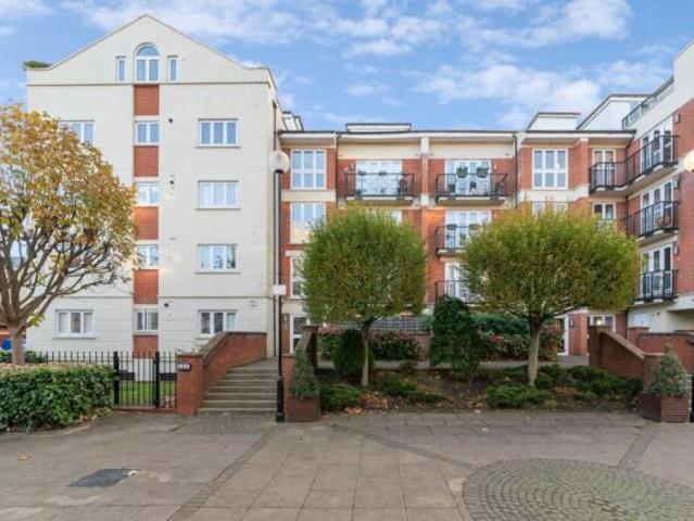 1 bedroom flat for rent in Chesterman Court, Corney Reach Way, W4