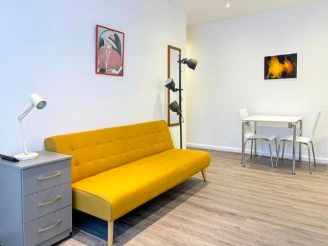 1 bedroom flat for rent in Chichele Road, London, NW2