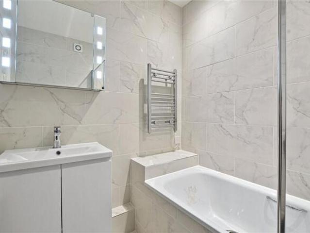 1 bedroom flat for rent in Chiltern Court, Baker Street, London, NW1