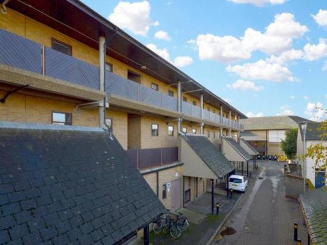 1 bedroom flat for rent in Christchurch Street Cambridge CB1