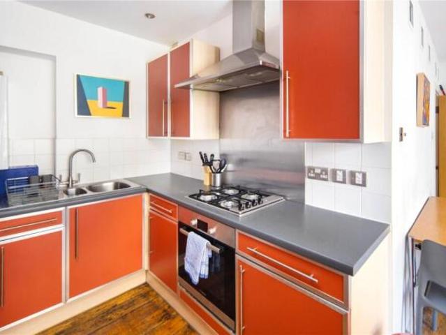 1 bedroom flat for rent in Christina Street, Shoreditch, London, EC2A
