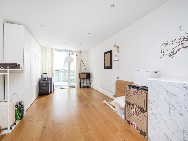 1 Bedroom Flat for Rent in Christopher Court | Foxtons