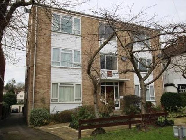 1 bedroom flat for rent in Church HillLoughtonIG10