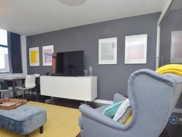 1 bedroom flat for rent in Church Street Manchester M4