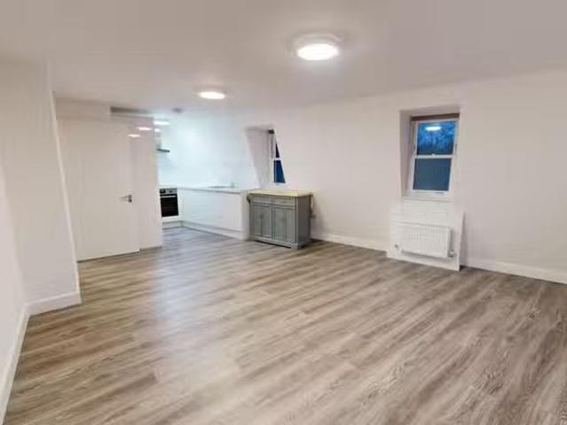 1 bedroom flat for rent in Church Street, Flat 7, Enfield, EN2