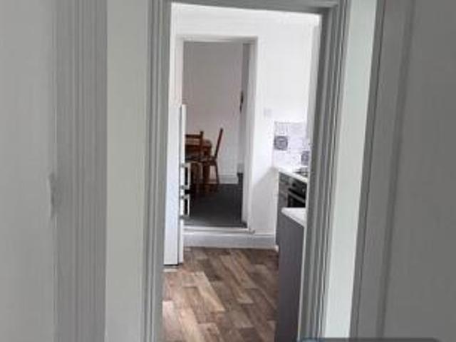 1 bedroom flat for rent in Church Street, Twickenham, TW1