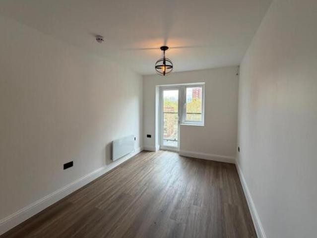 1 bedroom flat for rent in Church Road, Acton, W3