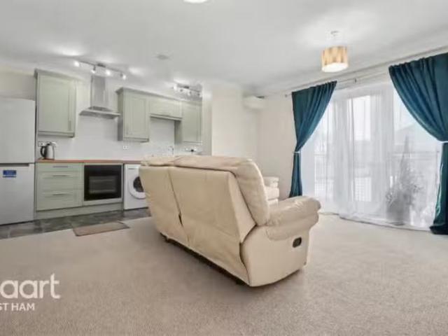 1 bedroom flat for rent in Church Road, LONDON, E12