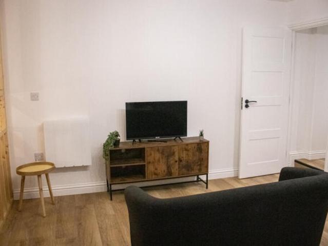 1 bedroom flat for rent in City Centre / 1 Bed Flat / AUG 2026, LN2