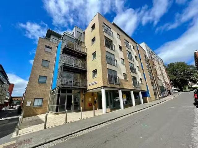 1 bedroom flat for rent in City Centre, Kings Quarter Apartmen.