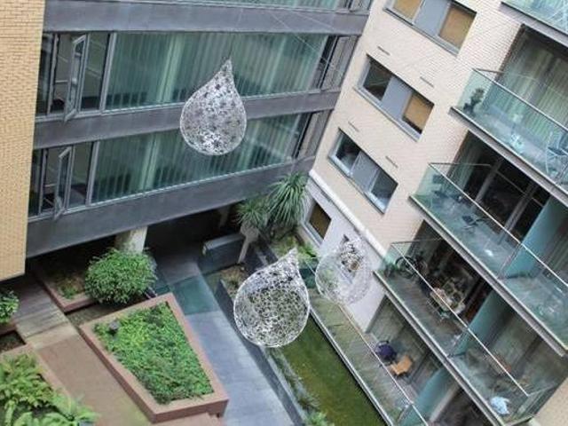 1 bedroom flat for rent in City Road East Deansgate M15