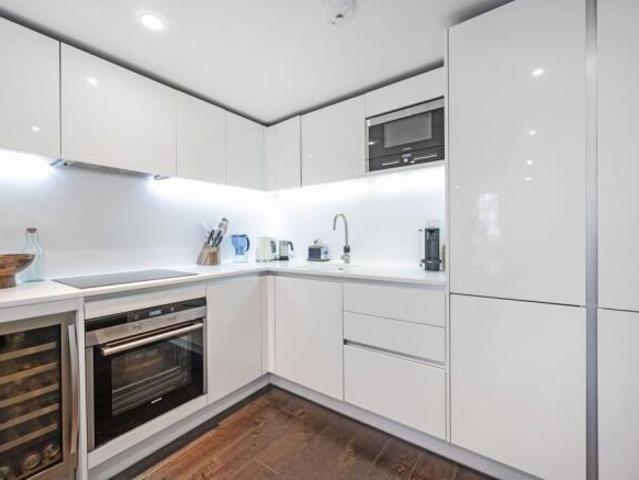 1 bedroom flat for rent in City Road, Old Street, London, EC1V