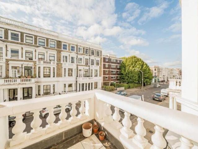 1 bedroom flat for rent in Comeragh Road, West Kensington, W14