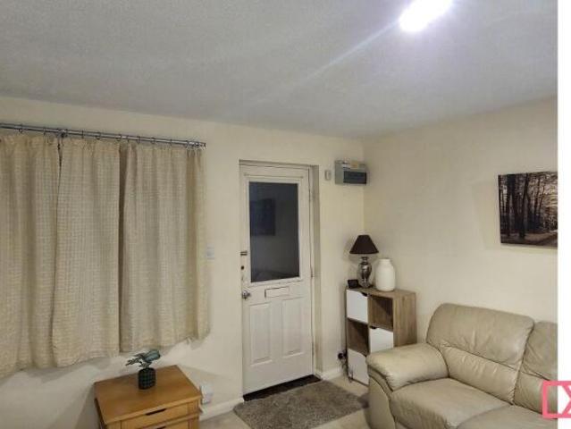 1 bedroom flat for rent in Coniston Lodge, Herga Court, Watford, Herts, WD17